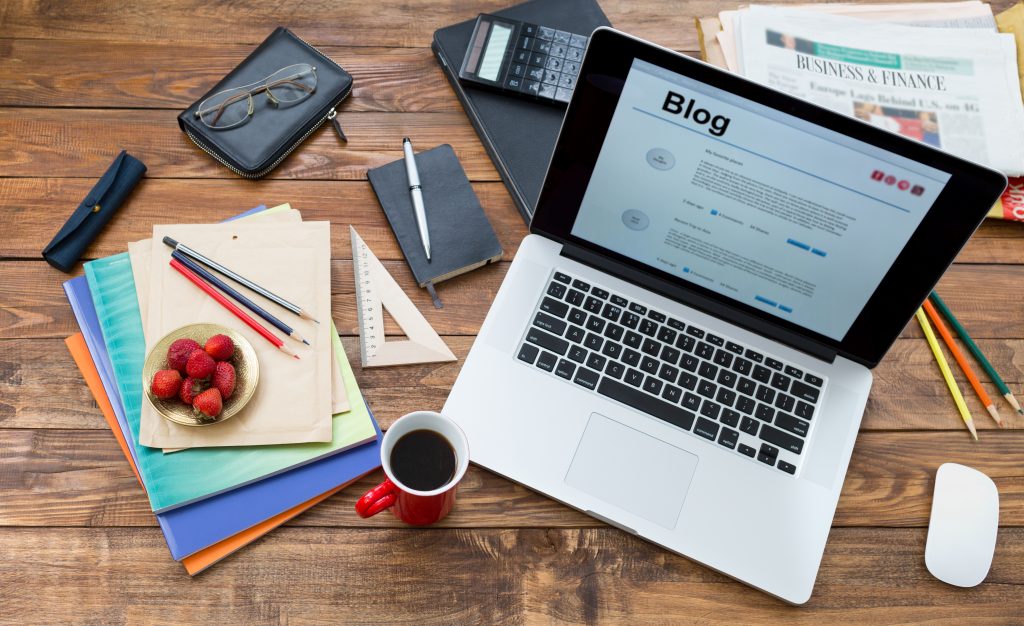 How to Set Up a Blog in the Entertainment Industry