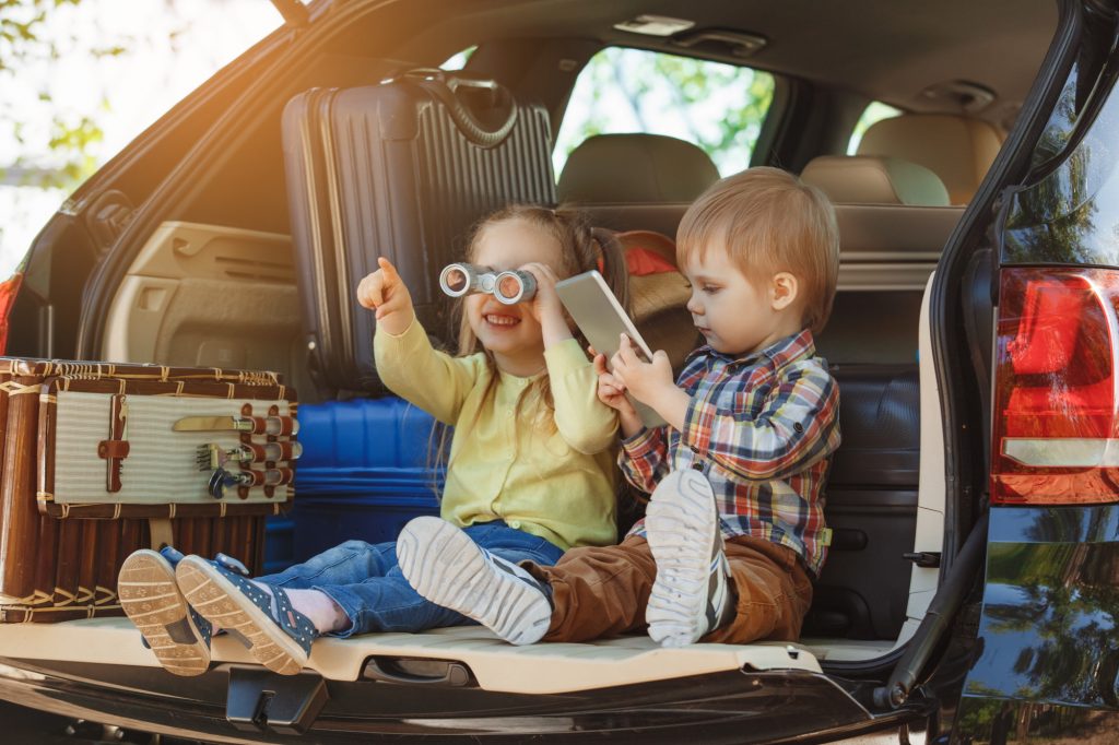 Travel With Kids: Essential Tips to Keep in Mind