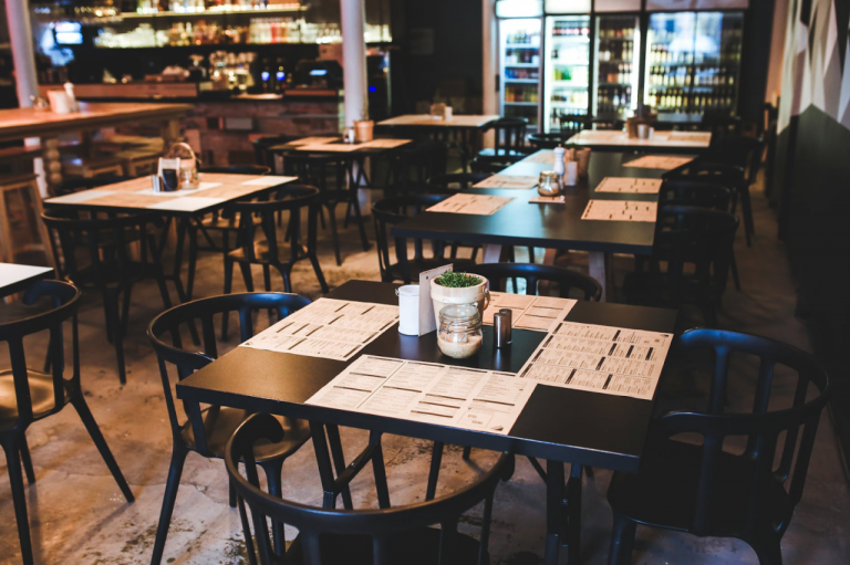 Essential Things You Must Have For Your Restaurant - ArticleCity.com Essential Things You Must Have For Your Restaurant - ArticleCity.com
