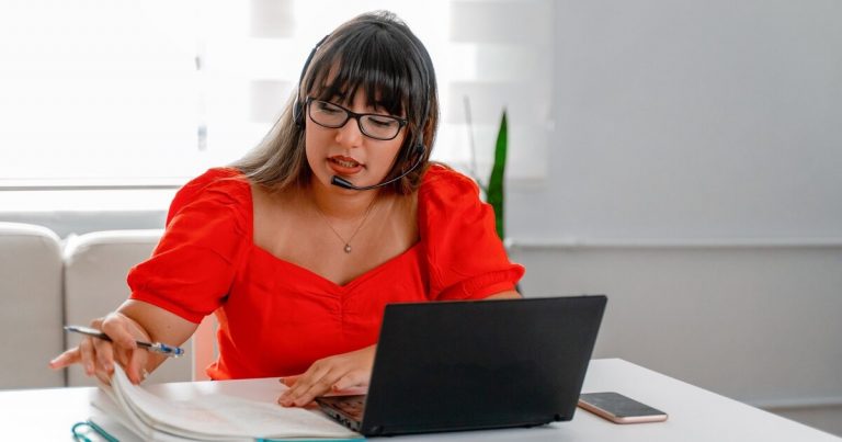 Working With an Interpreter: How the Process Actually Works (With Tips ...